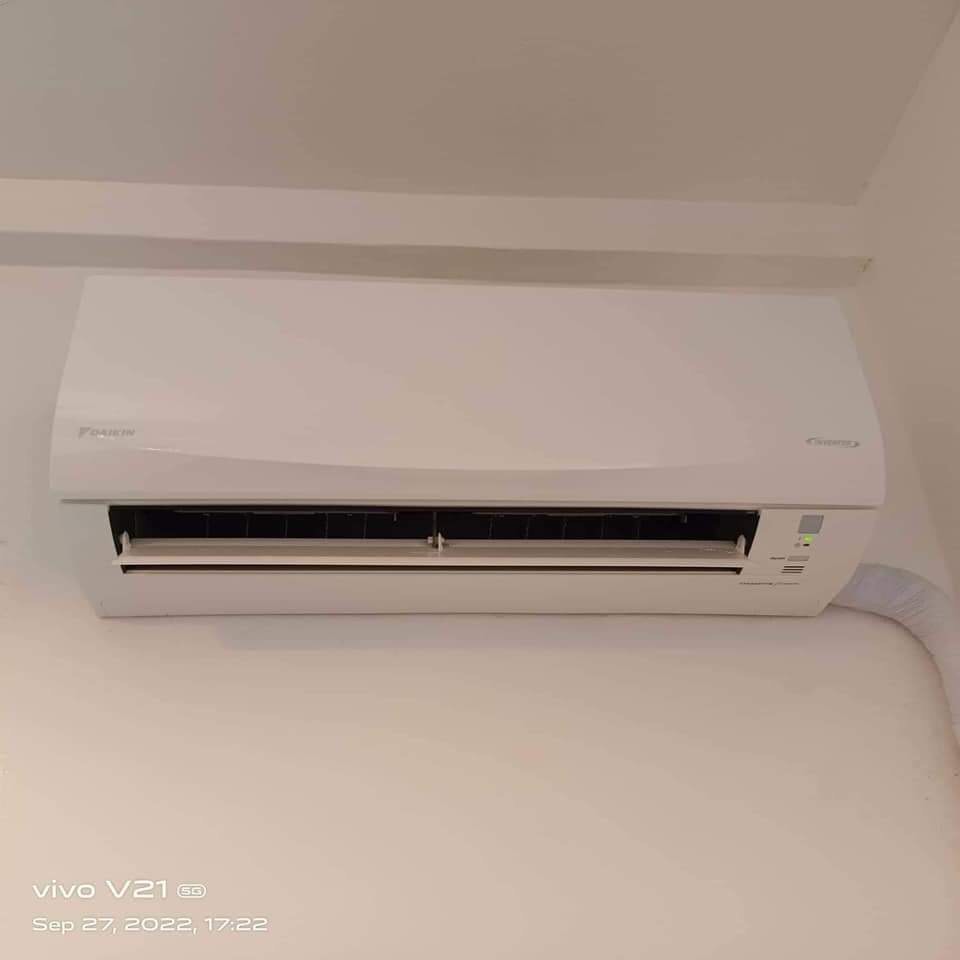 DAIKIN, BRAND SPLIT TYPE AIRCON INVERTER FREE INSTALLATION, TV & Home ...