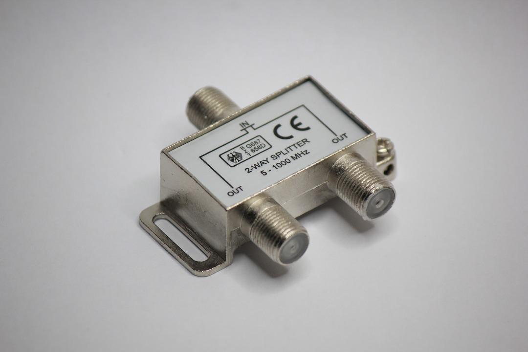 DIGITAL 2-WAY COAXIAL SPLITTER, 5-1000 MHz RG6 COMPATIBLE, BEST FOR TV ...