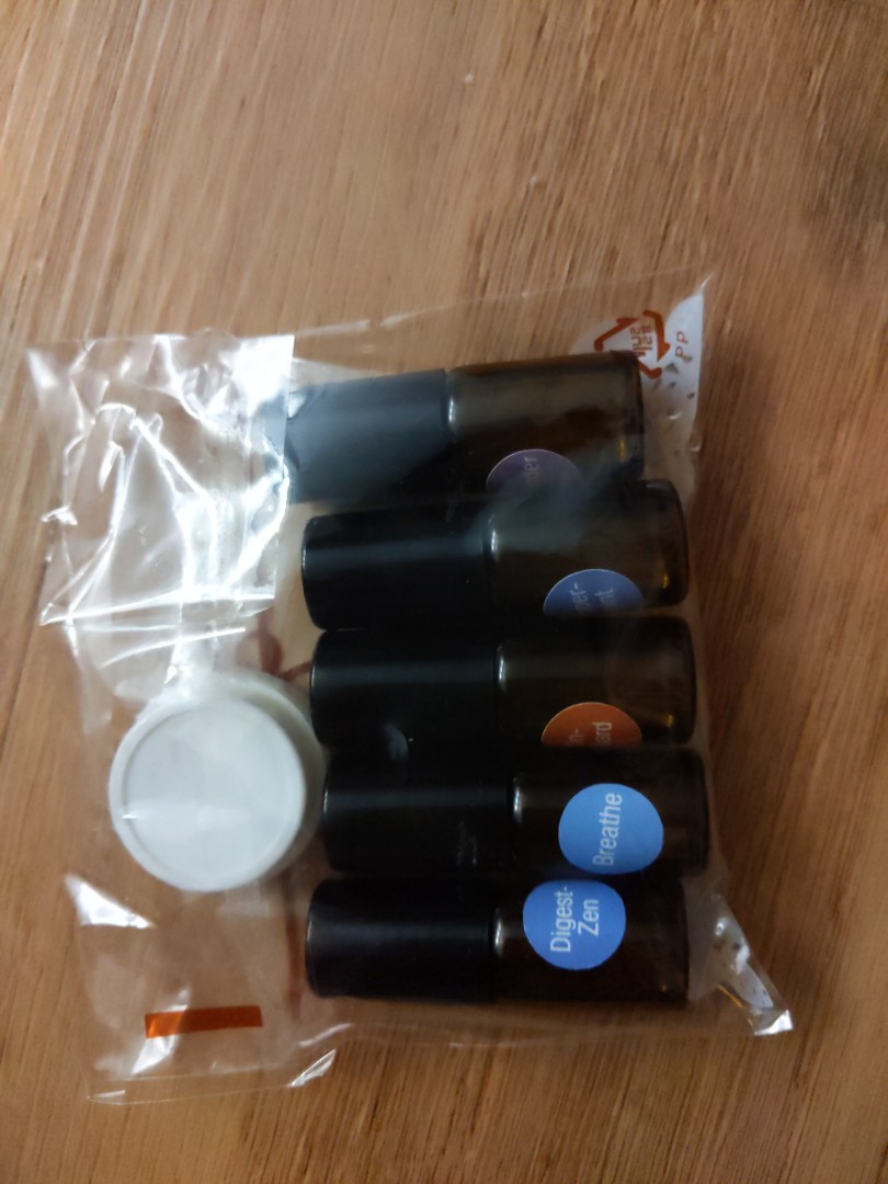 Doterra essential oil sampler pack, Furniture & Home Living, Home ...