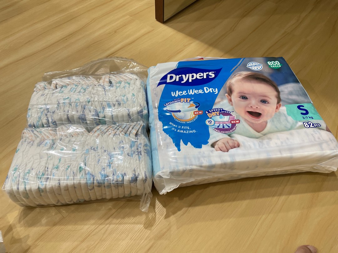 Drypers Wee Wee Dry (S size), Babies & Kids, Bathing & Changing ...