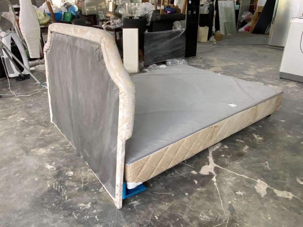 Fabric Queen Size divan White Colour / Kain divan Saiz Queen Warna ...