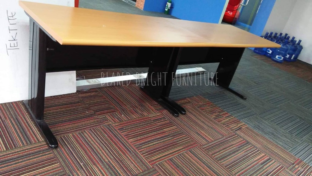 FST Table / Desk woodgrain top Office Furniture Partition, Furniture ...