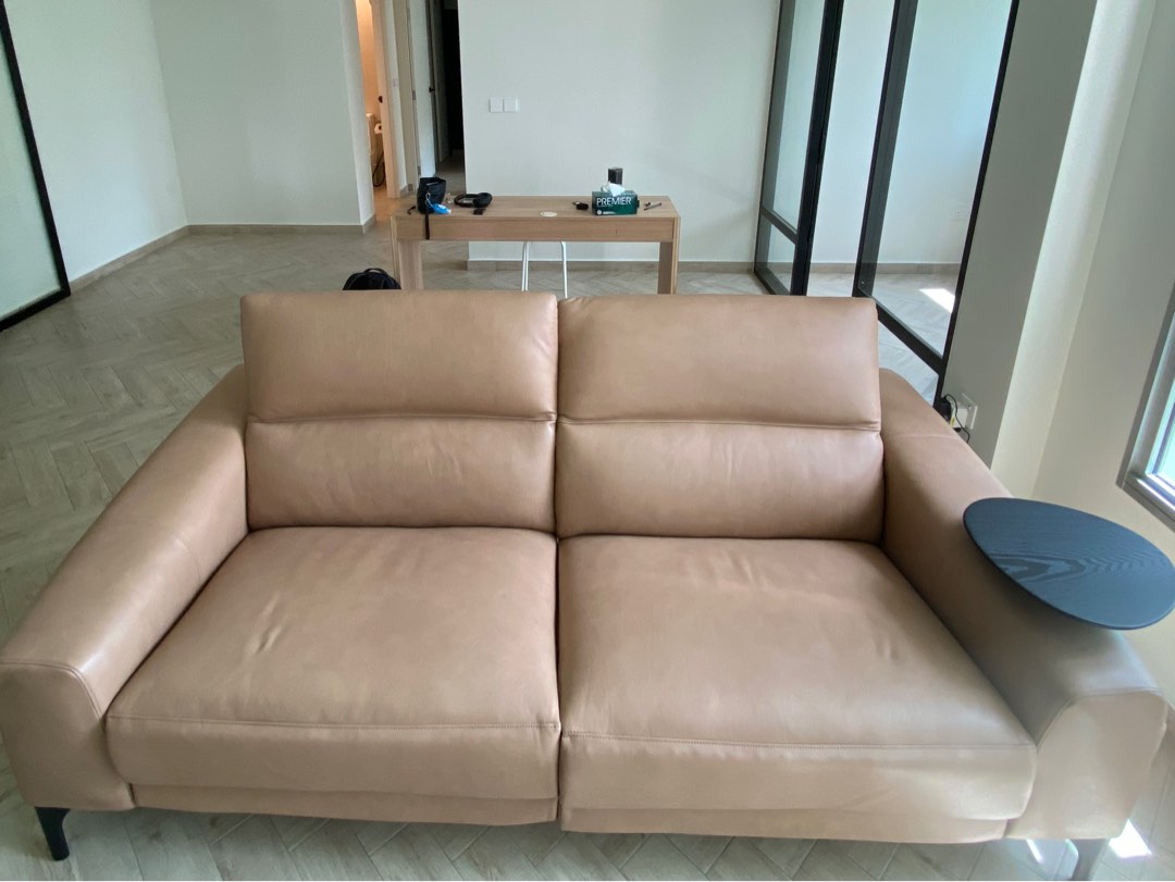 King Living Reo Recliner 2.5, Furniture & Home Living, Furniture, Sofas ...