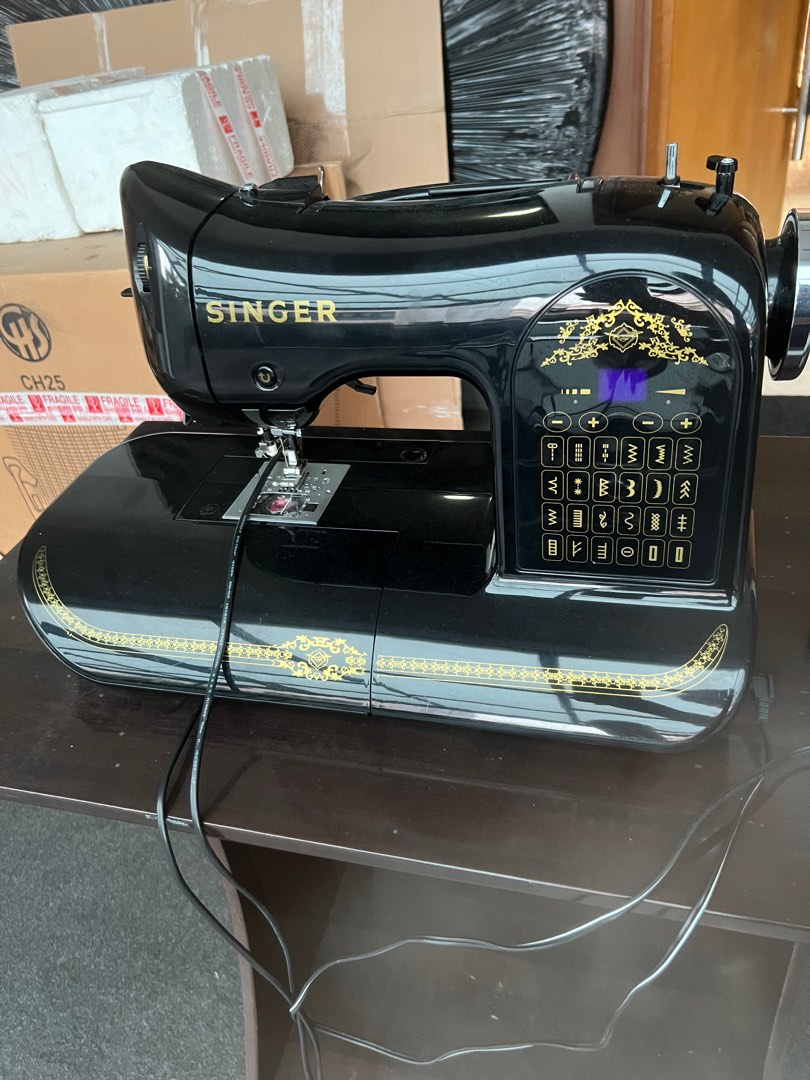 Limited edition Singer Sewing Machine, Everything Else, Others on Carousell