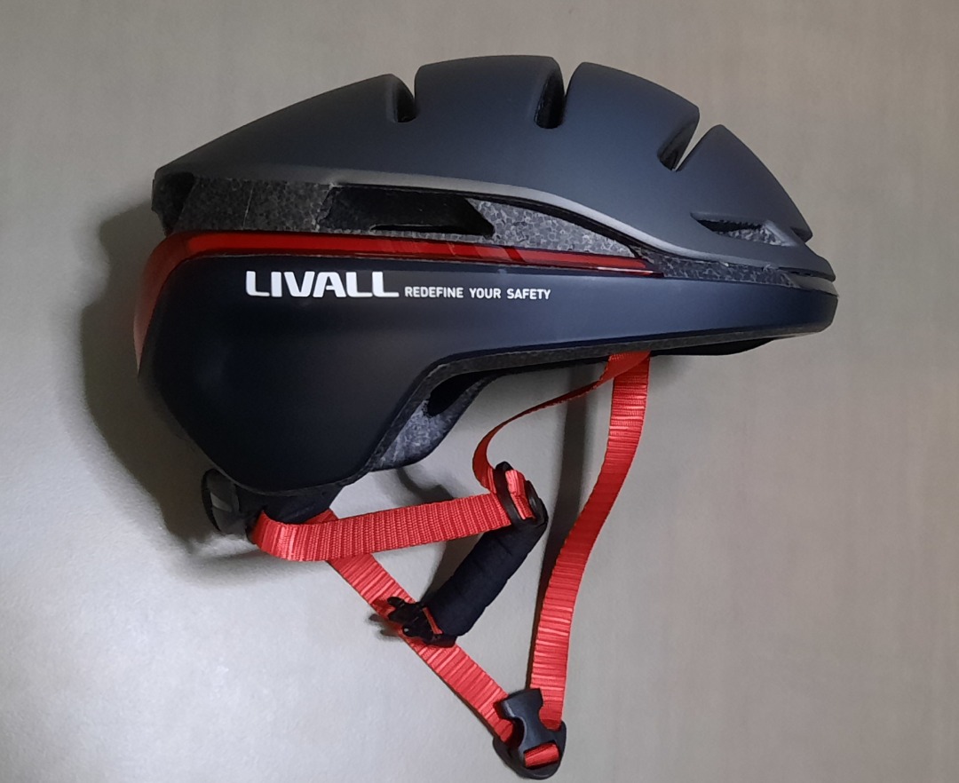 Livall EVO21 smart helmet (comes with FREE bike glove!), Sports ...