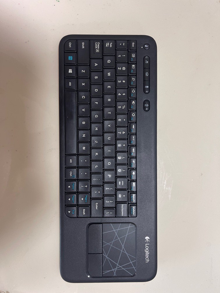 Logitech Wireless Keyboard K400r Computers And Tech Parts And Accessories Computer Keyboard On