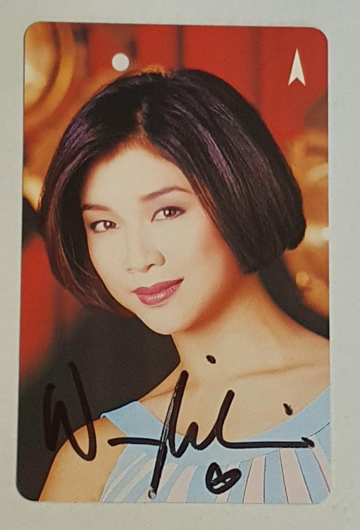 MediaCorp Artistes autographs on SingaporeTranslink cards: Zoe Tay ...