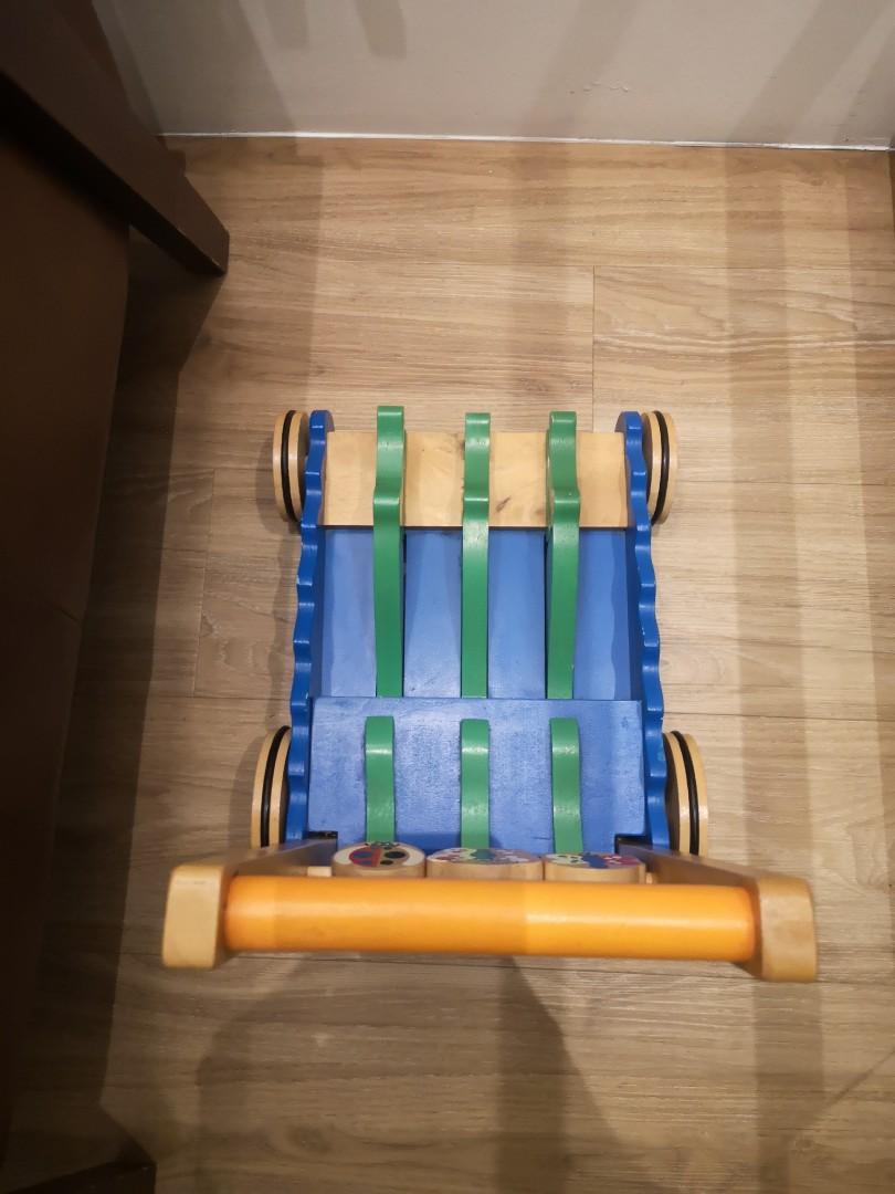 Melissa & Doug Alligator Push Toy Walker, Babies & Kids, Infant ...