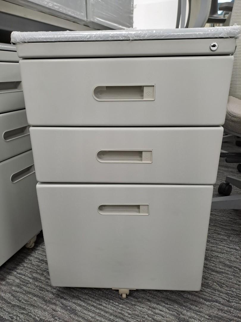 Mobile pedestal, Furniture & Home Living, Office Furniture & Fixtures ...