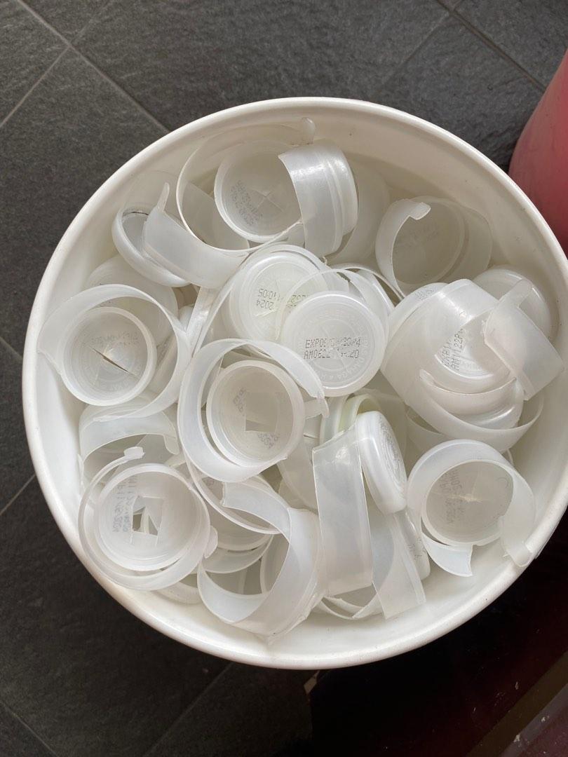 Plastik, Komunitas di Carousell