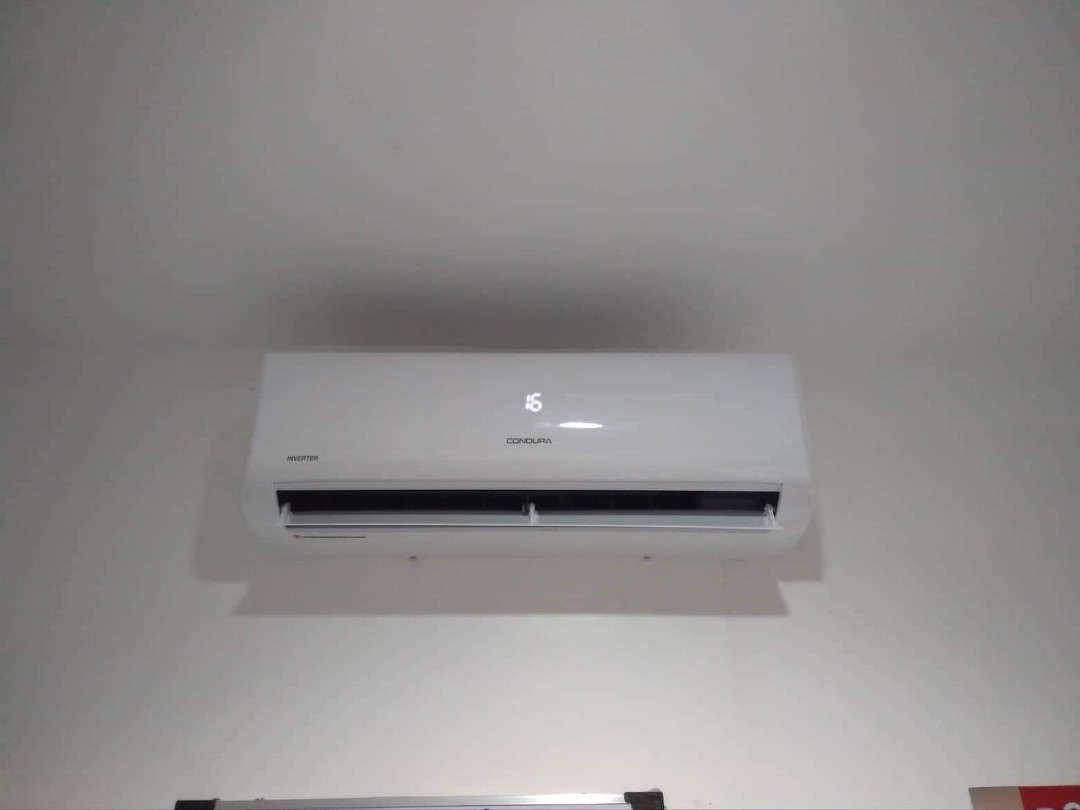 Samsung split type inverter Aircon with free installation brand new ...