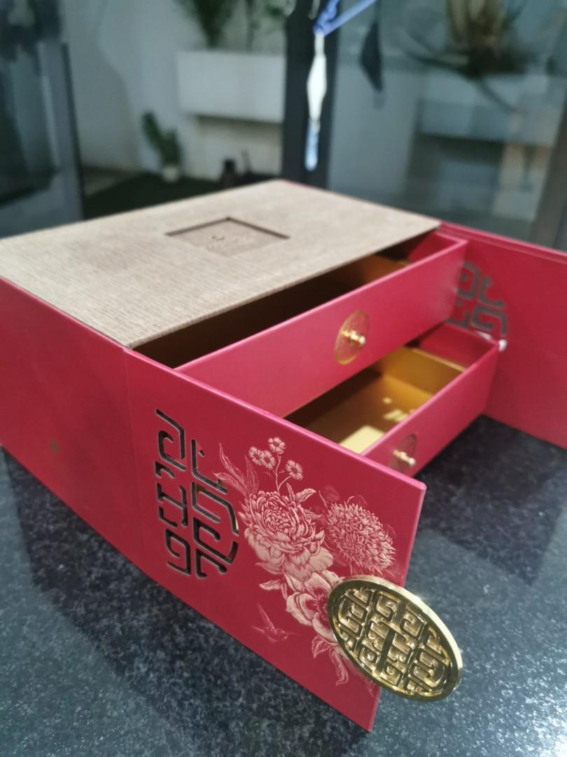 Shangri La Mooncake box, Furniture & Home Living, Home Improvement ...