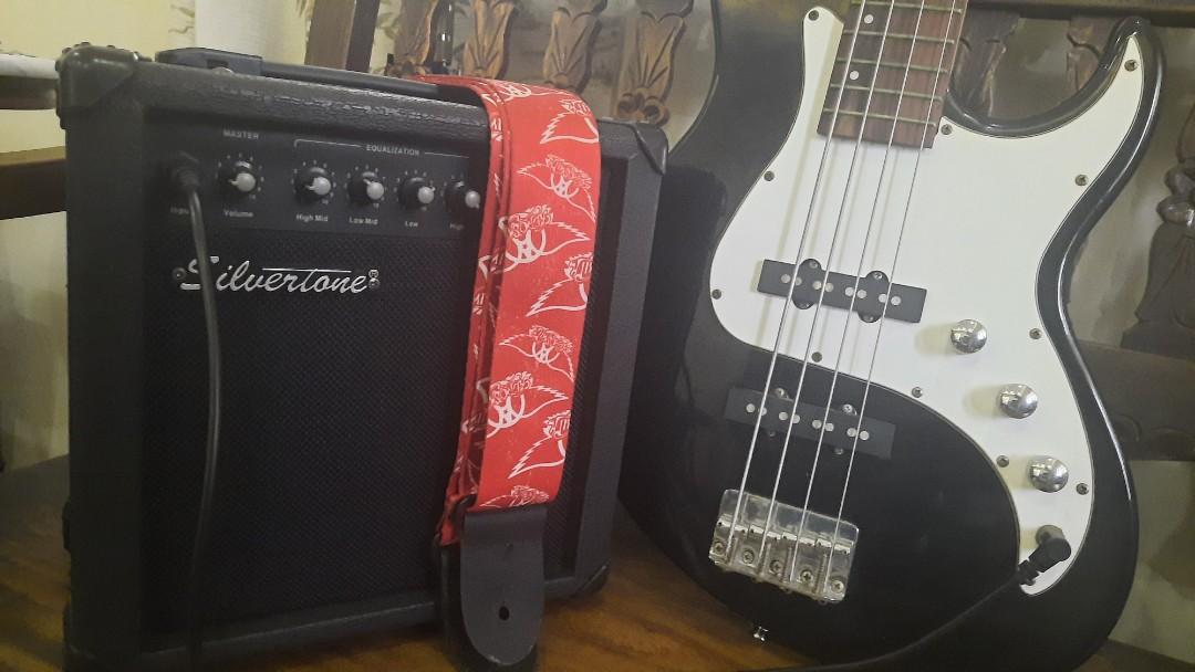 Silvertone Bass Guitar and Amplifier, Hobbies & Toys, Music & Media ...
