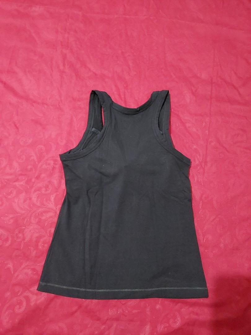 Singlet hitam cup bra, Fesyen Wanita, Pakaian Wanita, Atasan di Carousell