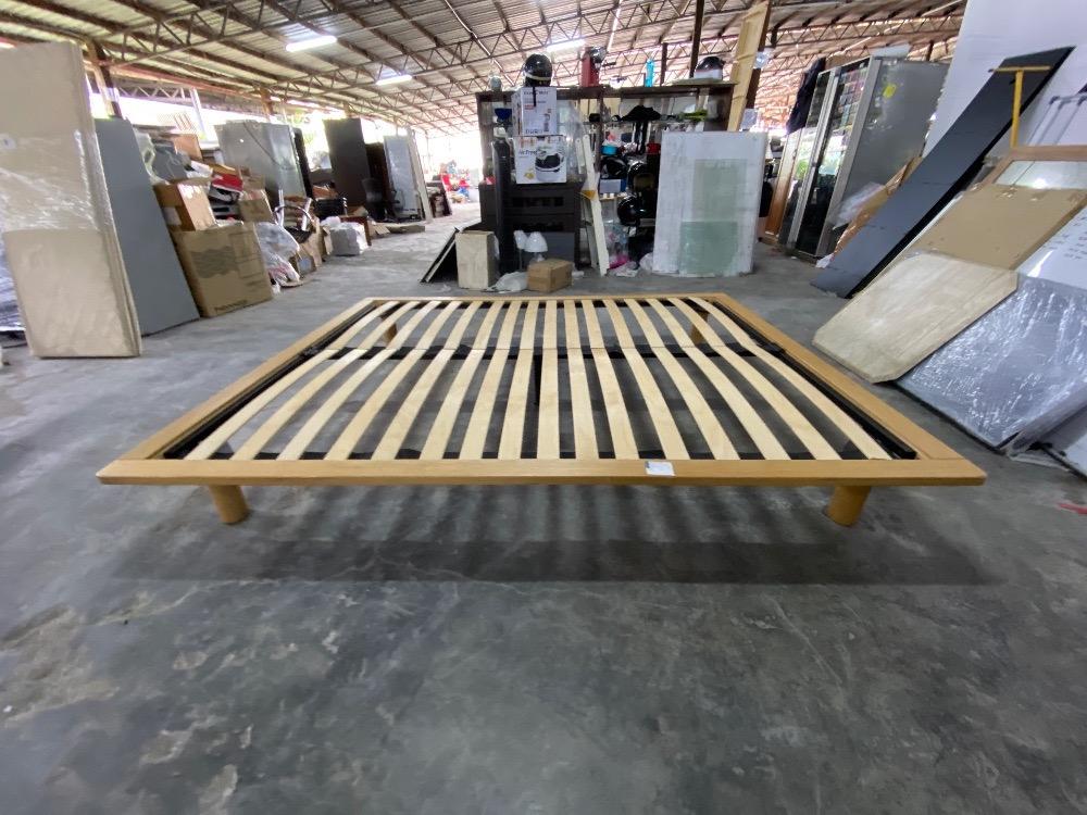 (S)MUJI Queen Size Bed Frame Oak Veneer / MUJI Rangka Katil Saiz Queen ...