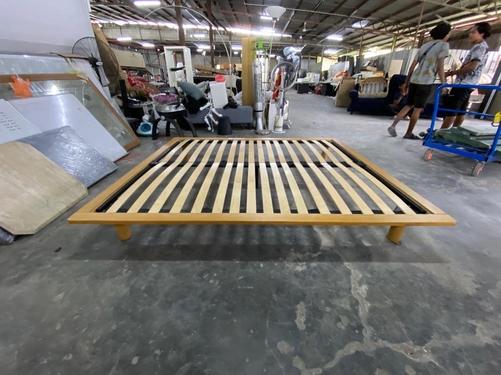 (S)MUJI Queen Size Bed Frame Oak Veneer / MUJI Rangka Katil Saiz Queen ...