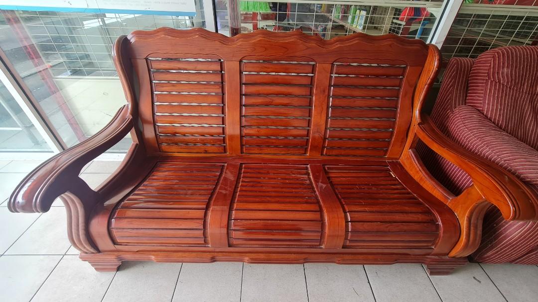 Sofa kayu rosewood, Furniture & Home Living, Furniture, Sofas on Carousell
