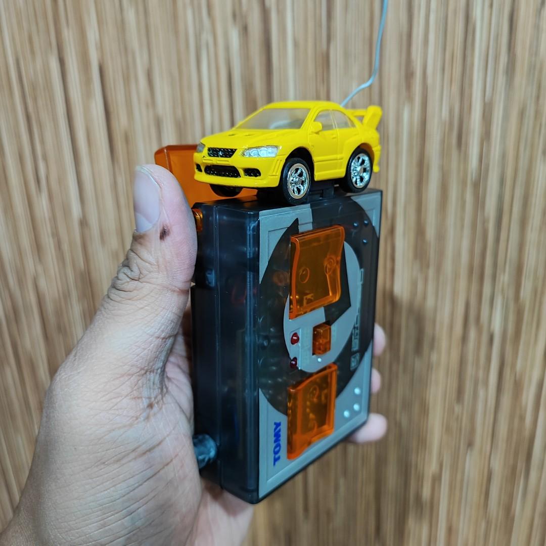 TOMY TOMICA BIT CHAR-G MINI R/C MITSUBISHI LANCER Evolution ( Yellow ...