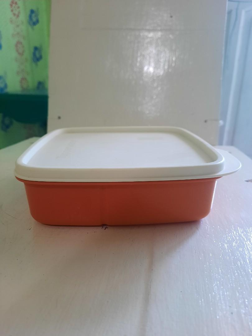 Tupperware kotak makan lolly, Kitchen & Appliances di Carousell