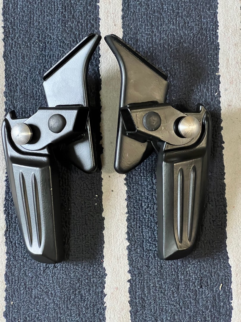 Vespa Primavera/ Sprint /LX foot rest with auto release, Motorcycles ...