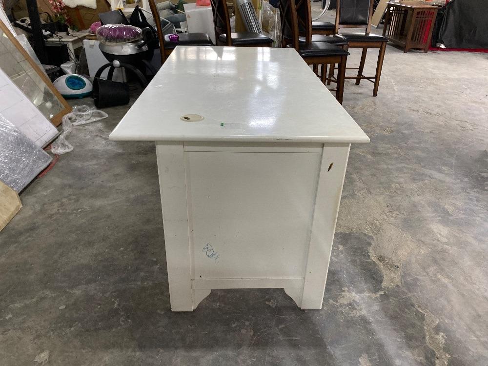 5ft Office Table White Colour / Meja Pejabat 5 kaki Warna Putih ...
