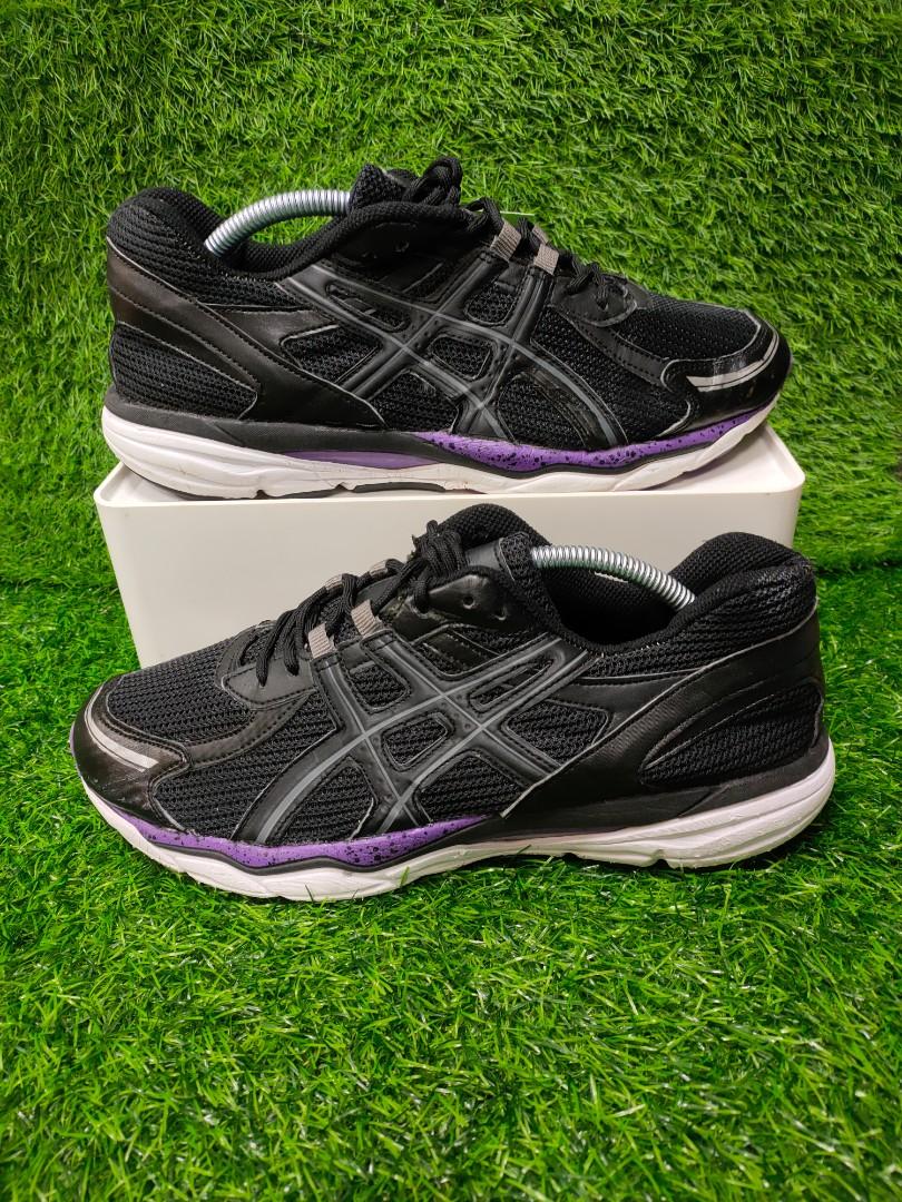 ASICS 9UK, Men's Fashion, Footwear, Sneakers on Carousell