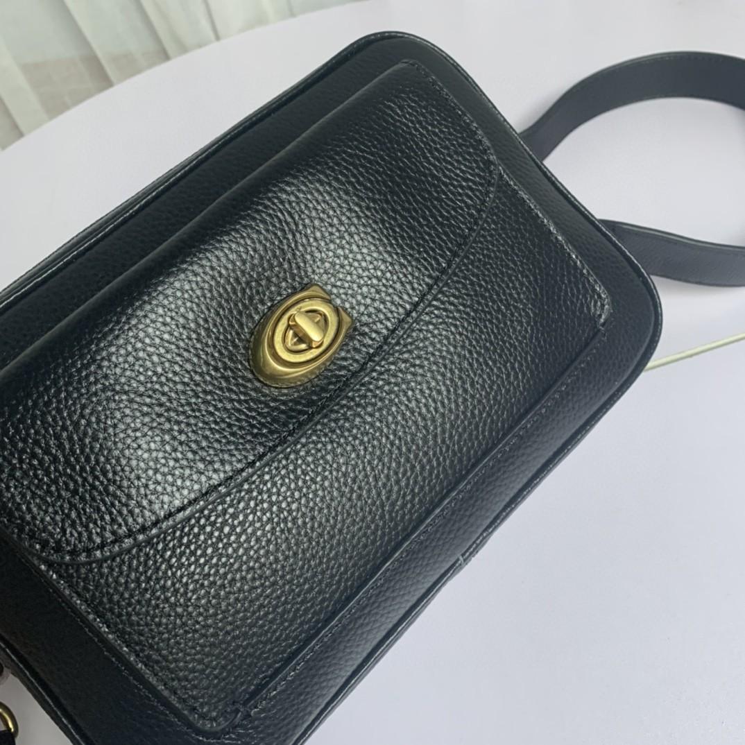 Authentic coach Classic Pebbled Leather Texture CASSIE Camera Bag ...