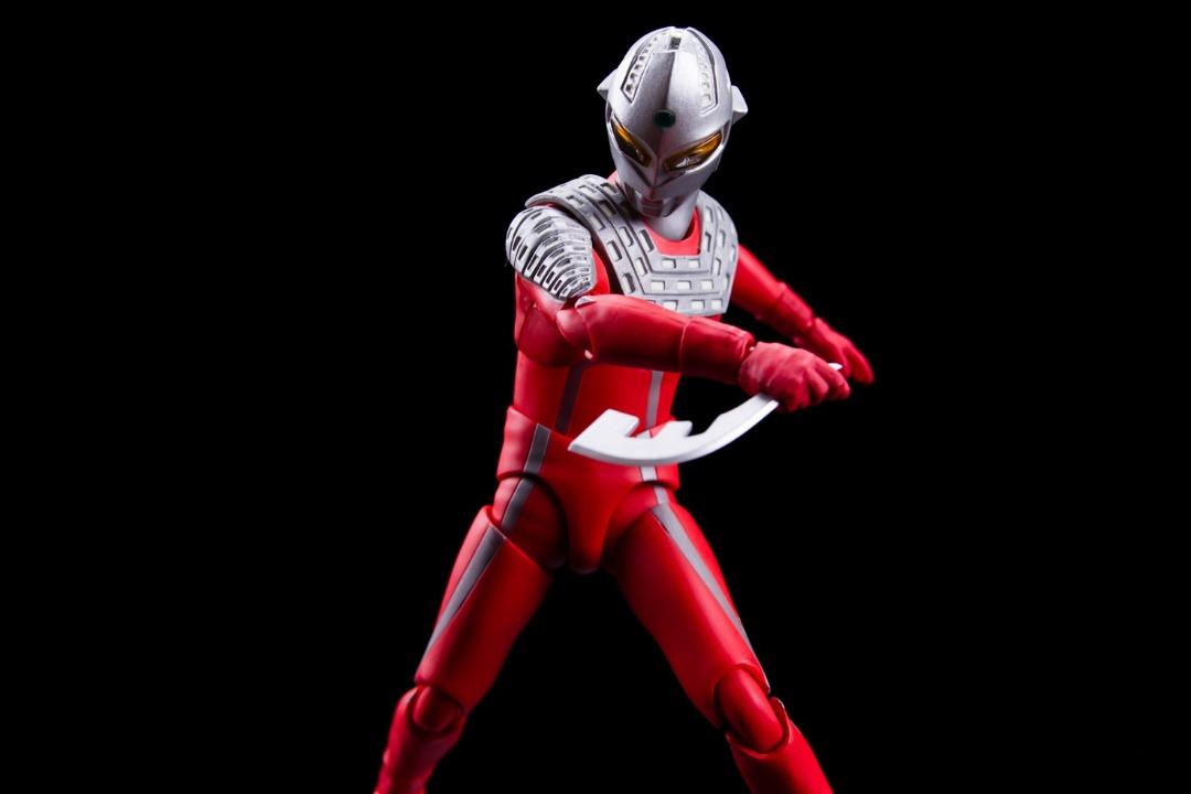 Bandai S.H.Figuarts - SHF Ultra Seven - Ultraman Seven - Ultraseven ...