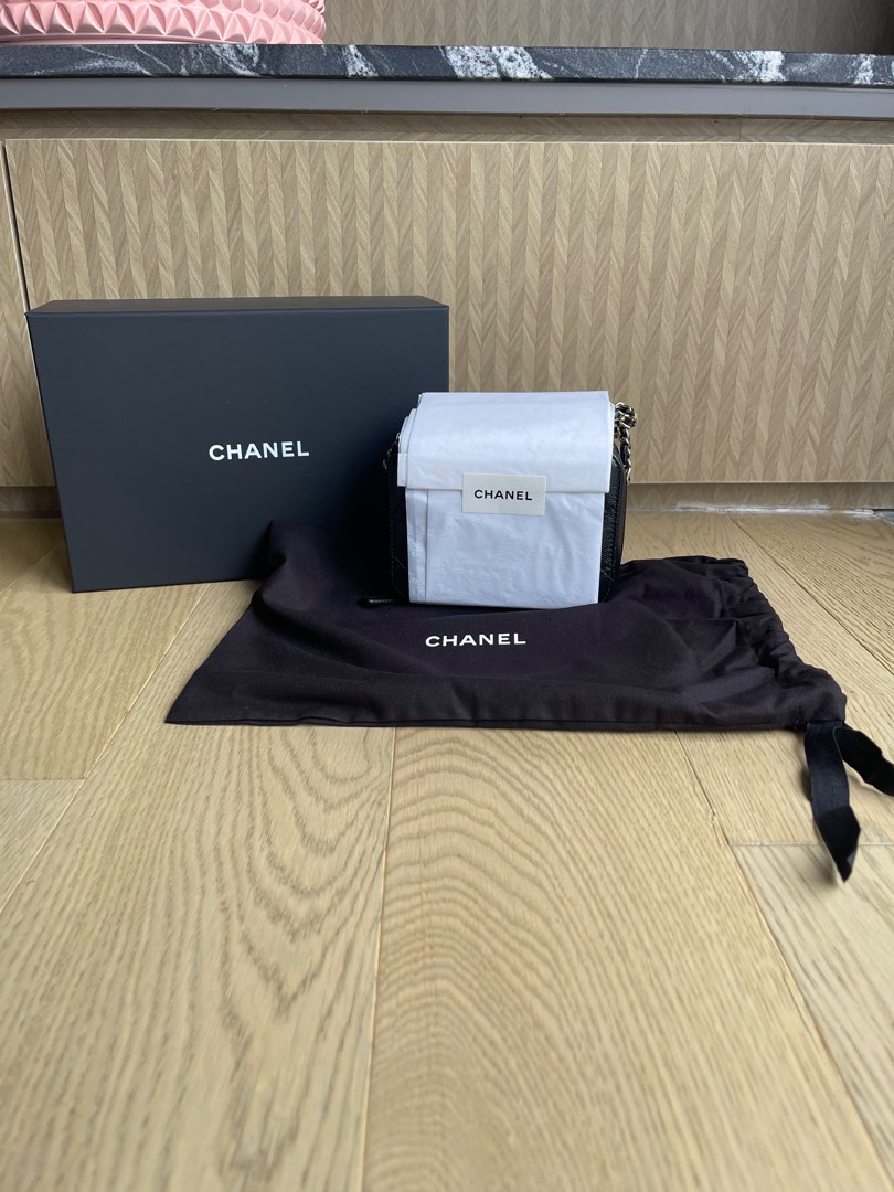 Brand new bnib Chanel 22k mini / camera bag, Luxury, Bags & Wallets on ...