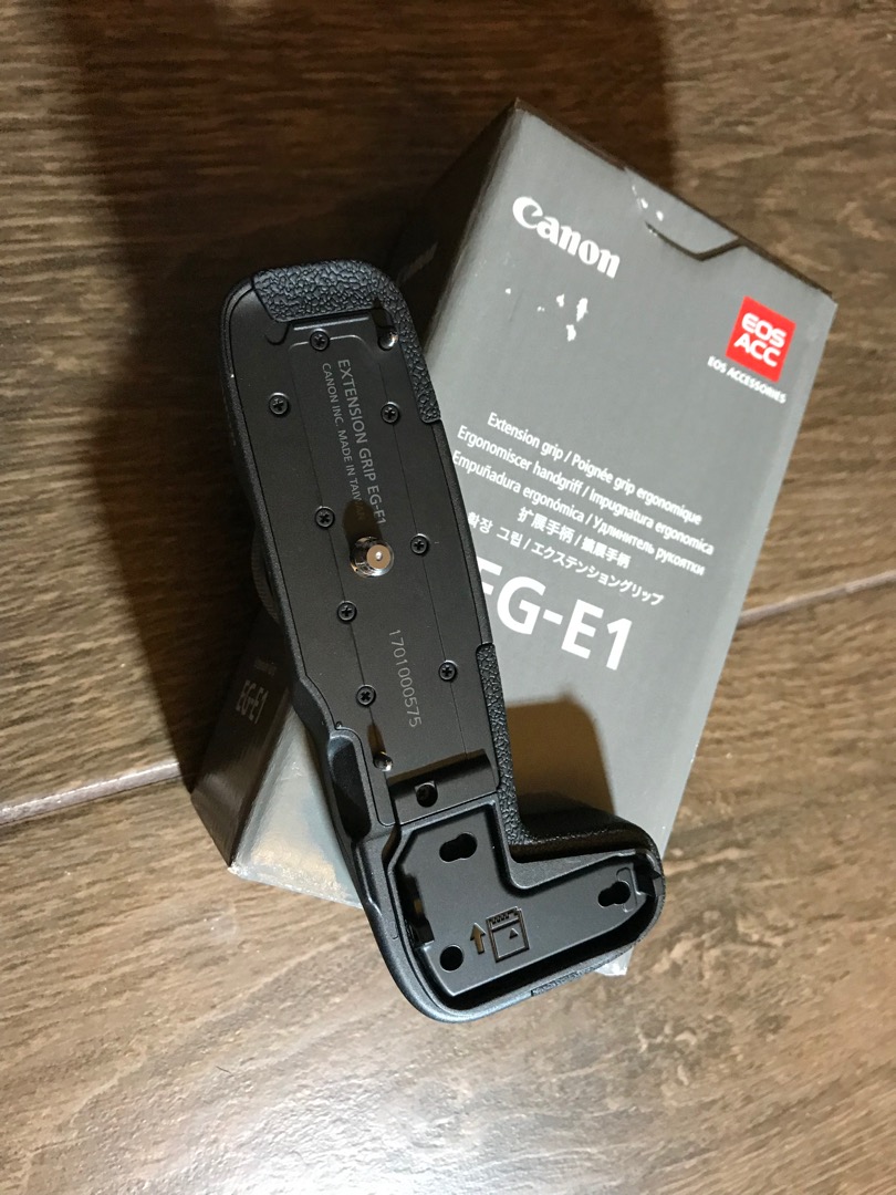 Canon EG-E1 Extension Grip for EOS RP, 攝影器材, 相機 - Carousell