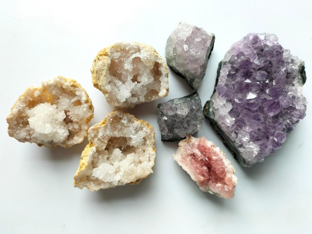 Crystal geodes/cluster, Women's Fashion, Jewelry & Organisers, Precious ...