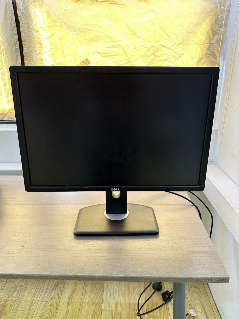 Dell monitor U2412Mb, Computers & Tech, Parts & Accessories, Monitor ...