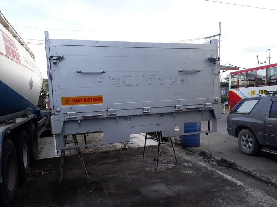 Drop Side Body w/ Baby Chasis for 10 wheeler Isuzu Truck, Special ...