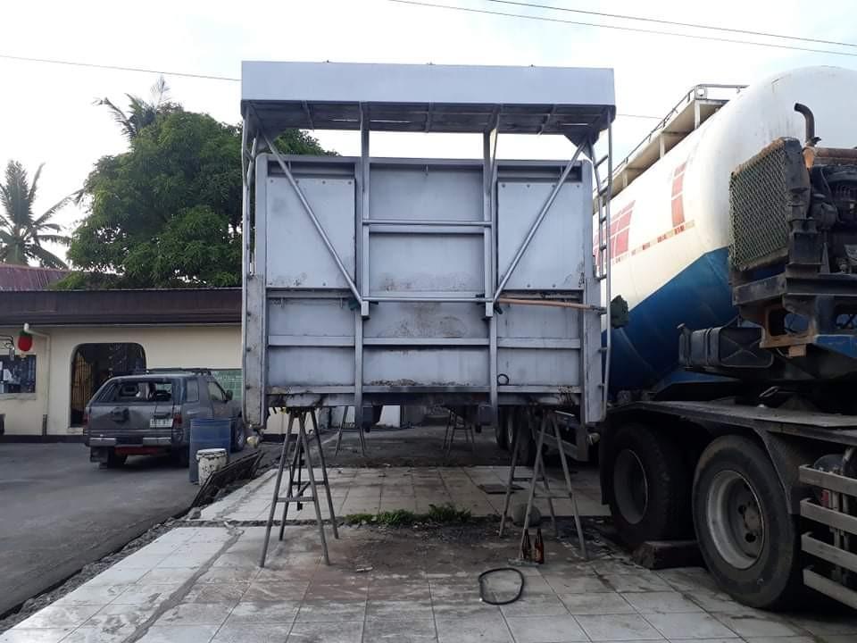 Drop Side Body w/ Baby Chasis for 10 wheeler Isuzu Truck, Special ...