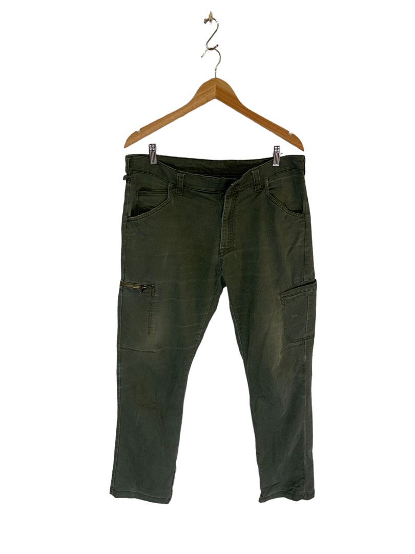 fieldcore cargo pants, Men's Fashion, Bottoms, Trousers on Carousell