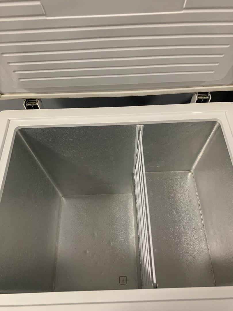 Fujidenzo Dual Function Freezer 6 cu ft, TV & Home Appliances, Kitchen ...