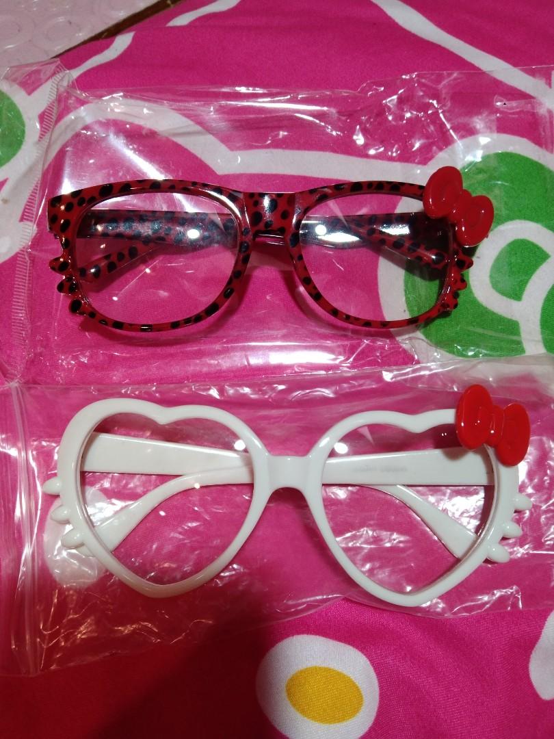 Hello kitty Sunglasses, Women's Fashion, Activewear on Carousell