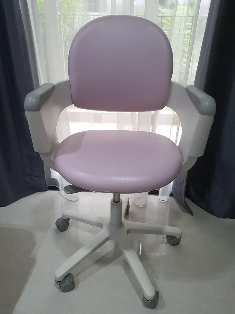 iloom Kids Chair Ringo-I, Babies & Kids, Baby Nursery & Kids Furniture ...