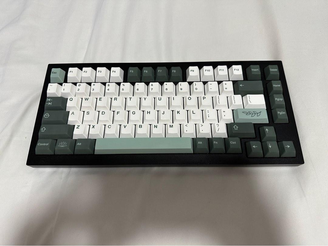 Keychron Q1 version 1 75% hotswap mechanical keyboard in Carbon Black (NO KEYCAPS AND SWITCHED ...