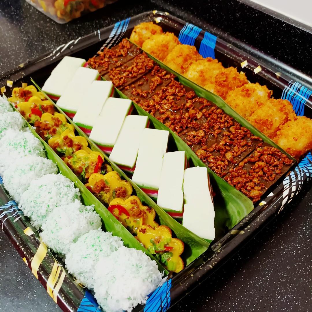 Kueh Dulang Platter, Food & Drinks, Homemade Bakes on Carousell