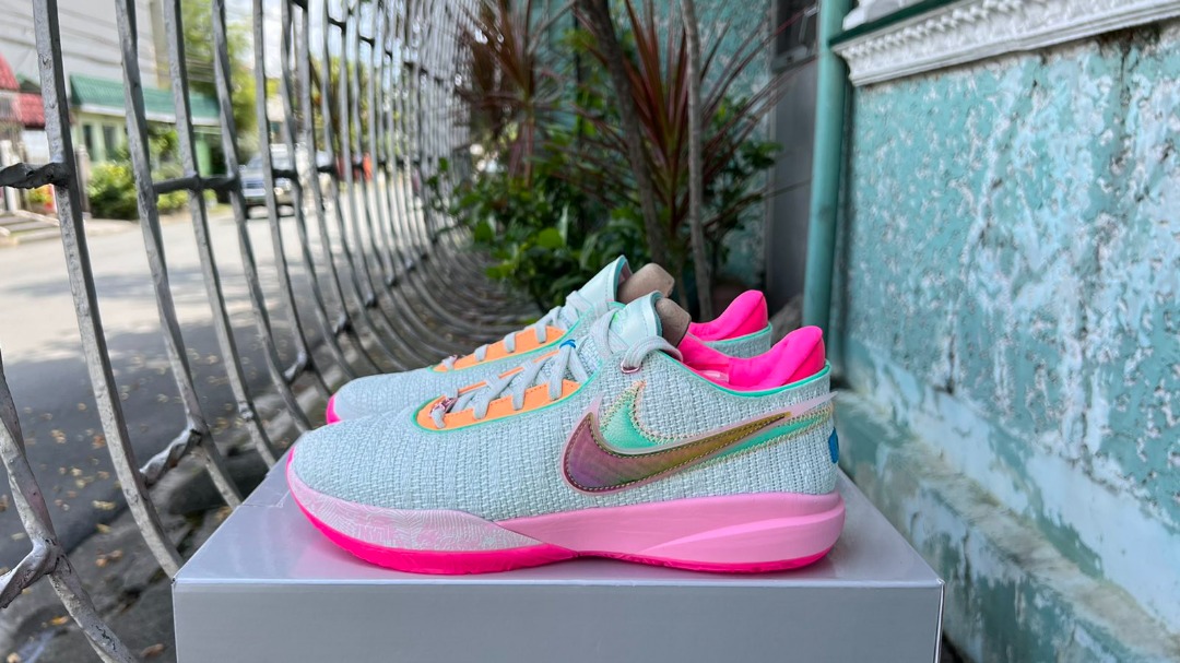 LeBron XX Time Machine, Men's Fashion, Footwear, Sneakers on Carousell