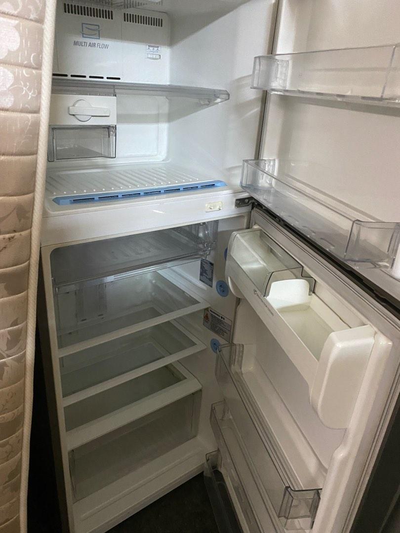 LG 366l 4 ticks 2 door fridge / refrigerator, TV & Home Appliances ...