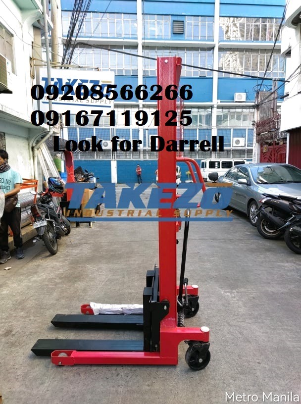 MANUAL STACKER 1 TON, Commercial & Industrial, Construction Tools ...