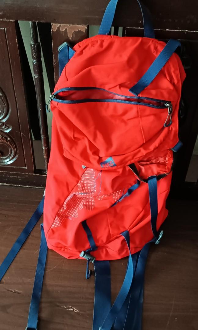 Mec camper bag, Men's Fashion, Bags, Backpacks on Carousell