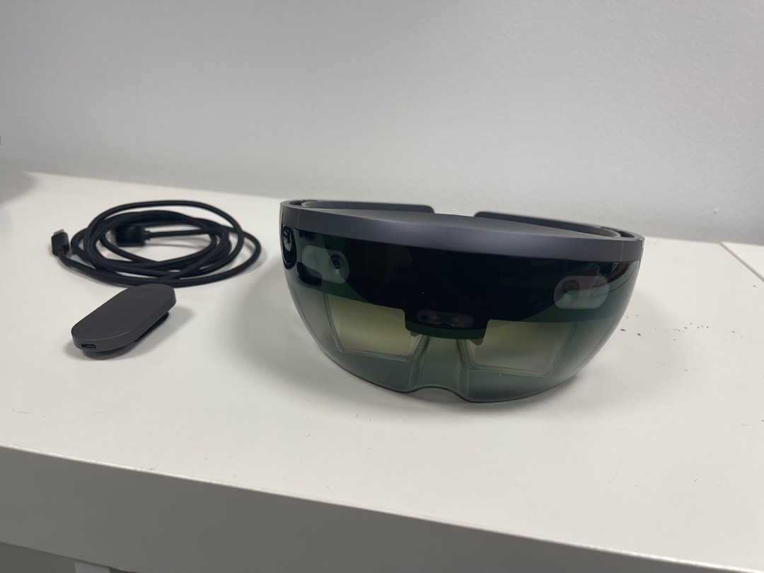Microsoft AR Hololense 1 (Developer Edition), Computers & Tech, Parts ...