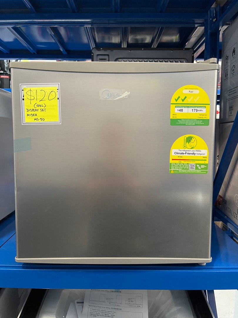 MIDEA BAR FRIDGE 44L MS-50 Display set $120 One month warranty Delivery ...