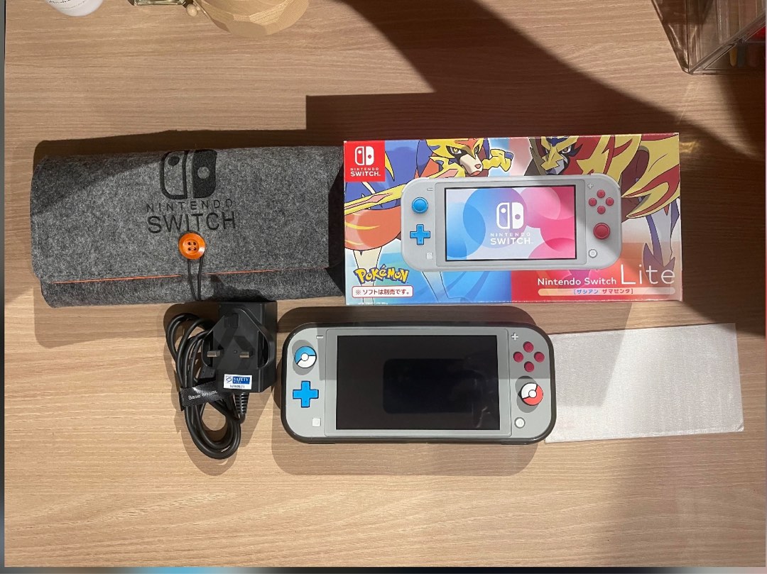 Nintendo Switch Lite (Pokemon sword and shield ver), Video Gaming ...