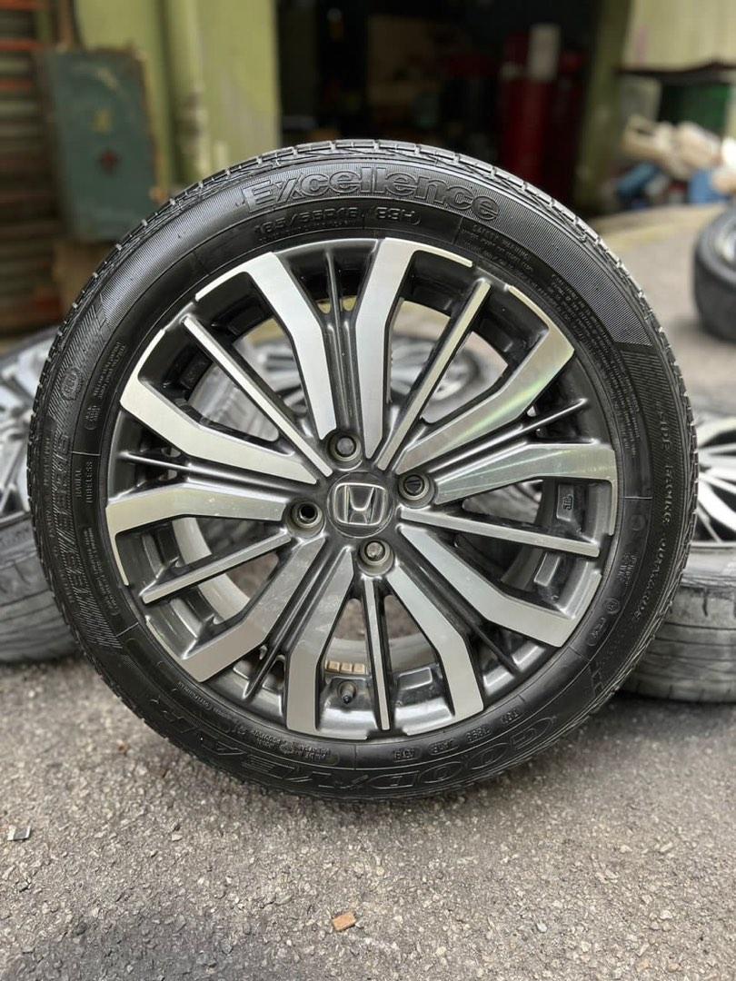 Original 16 inch sport rim Honda Jazz tyre 70%, Auto Accessories on ...