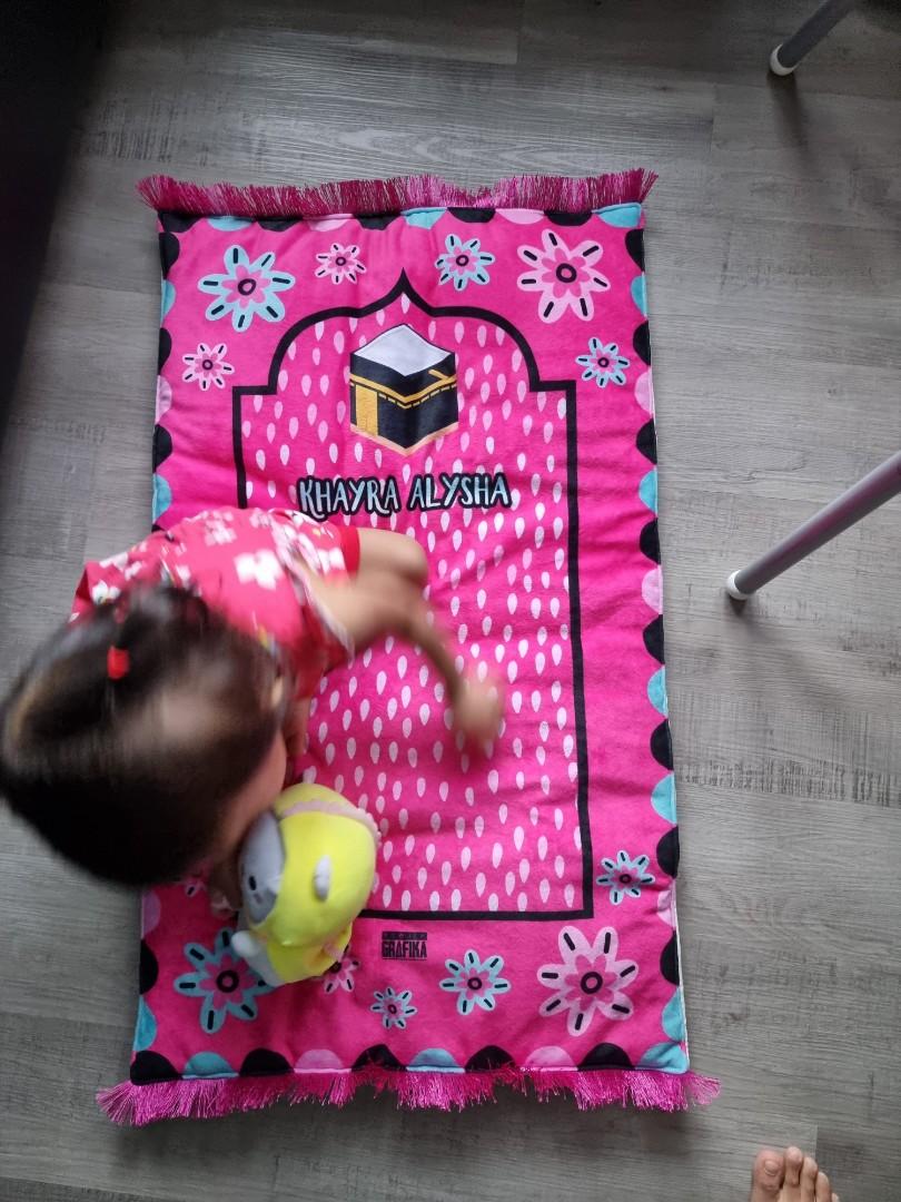 Personalised Kids Prayer Mat / Sejadah Kanak, Hobbies & Toys ...