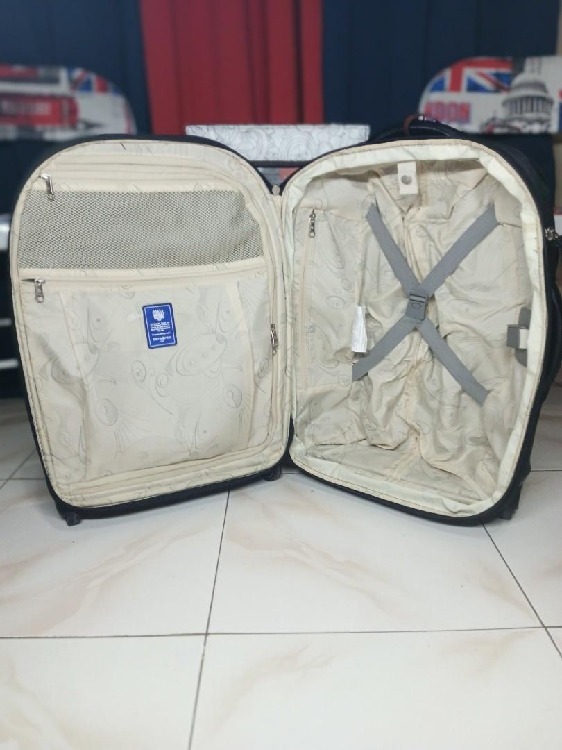 Samsonite X'ion 2 Spinner Black, Hobbies & Toys, Travel, Luggage on ...